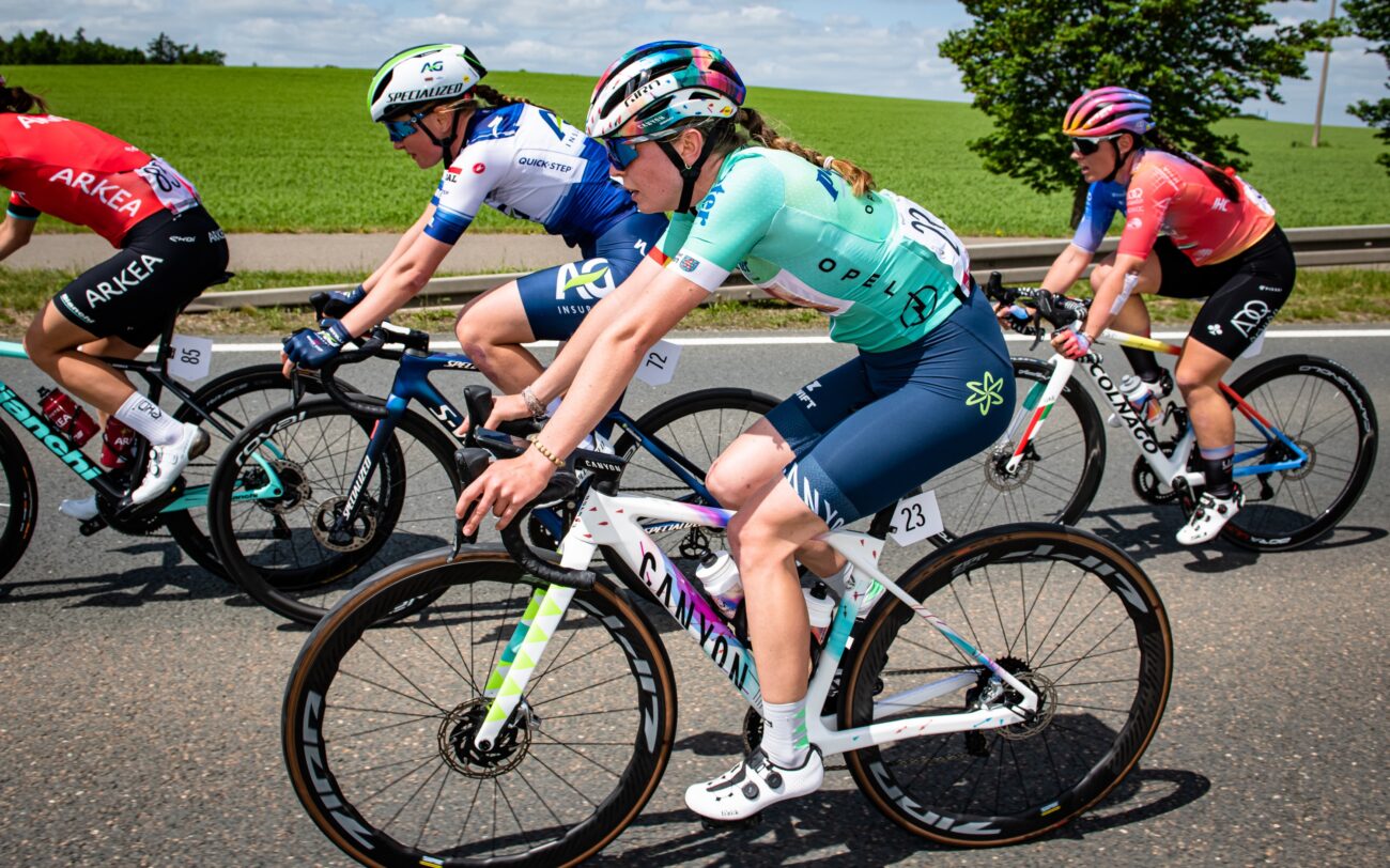 NEVE BRADBURY TAKES OVER THE YOUTH CLASSIFICATION JERSEY IN GERA ...